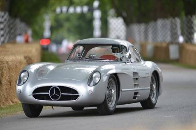Most Expensive Car 1955 Mercedes Benz Sold For 143 Million USD | World News
